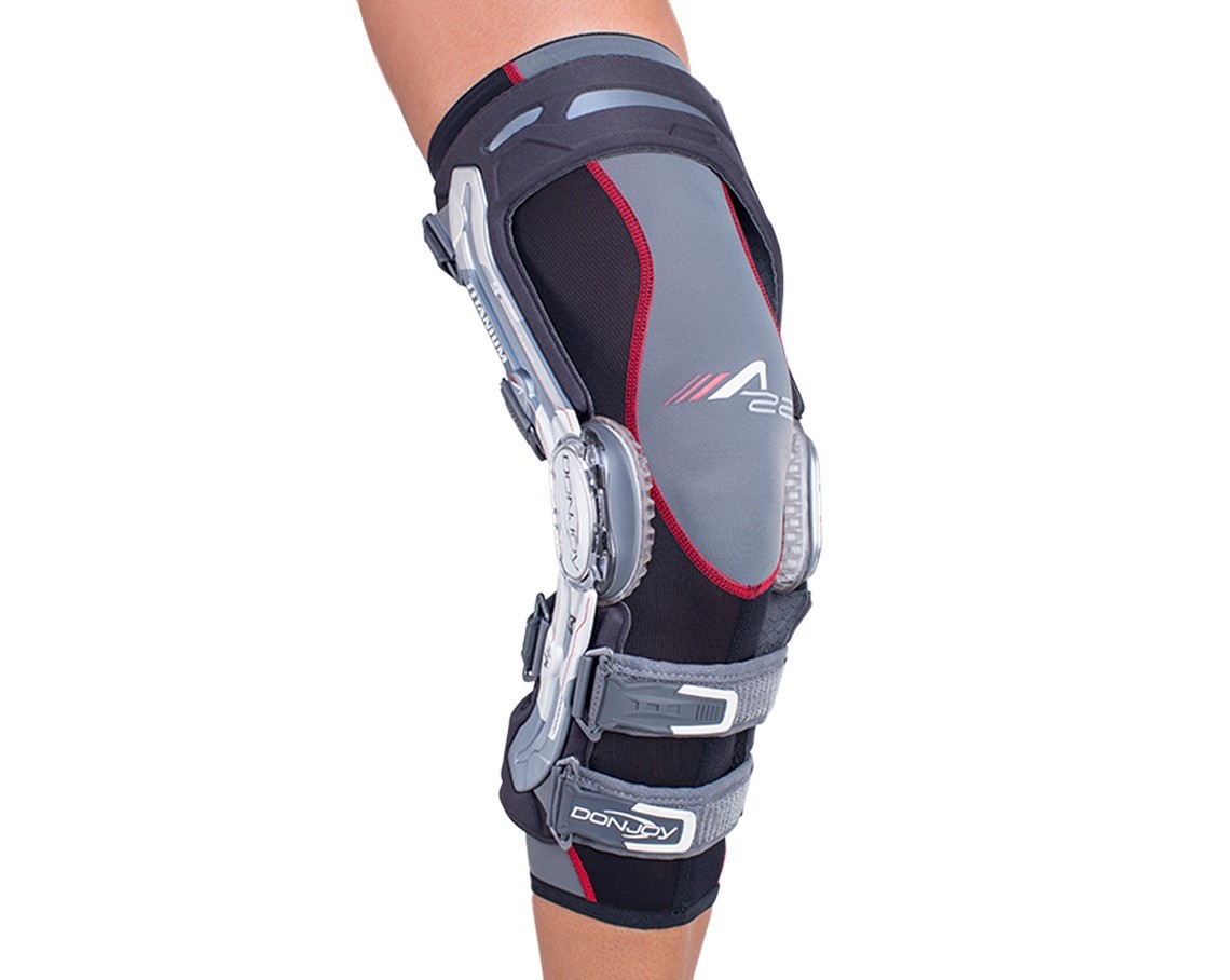 A22 Titanium Custom Knee Brace By Donjoy
