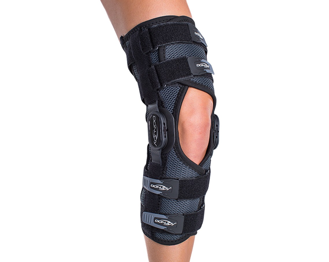 DonJoy Playmaker II Knee Brace