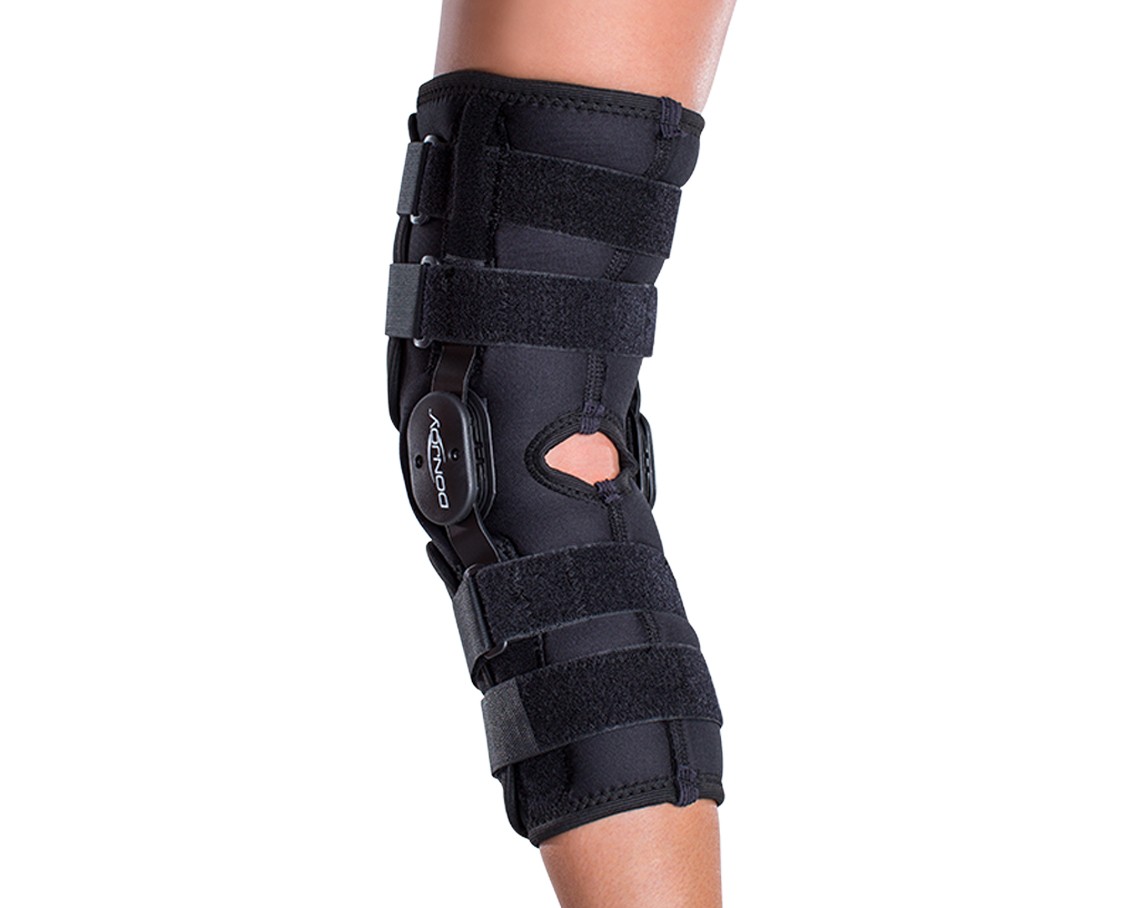 Donjoy Playmaker Knee Brace